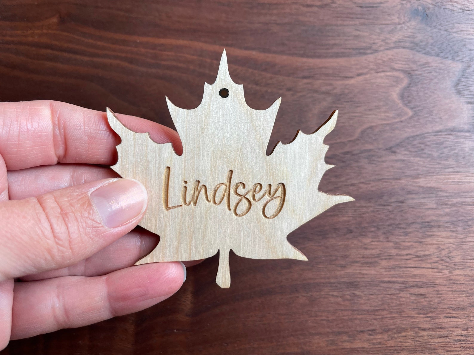 Personalized Leaf Name Card or Tag for Thanksgiving, Friendsgiving ...