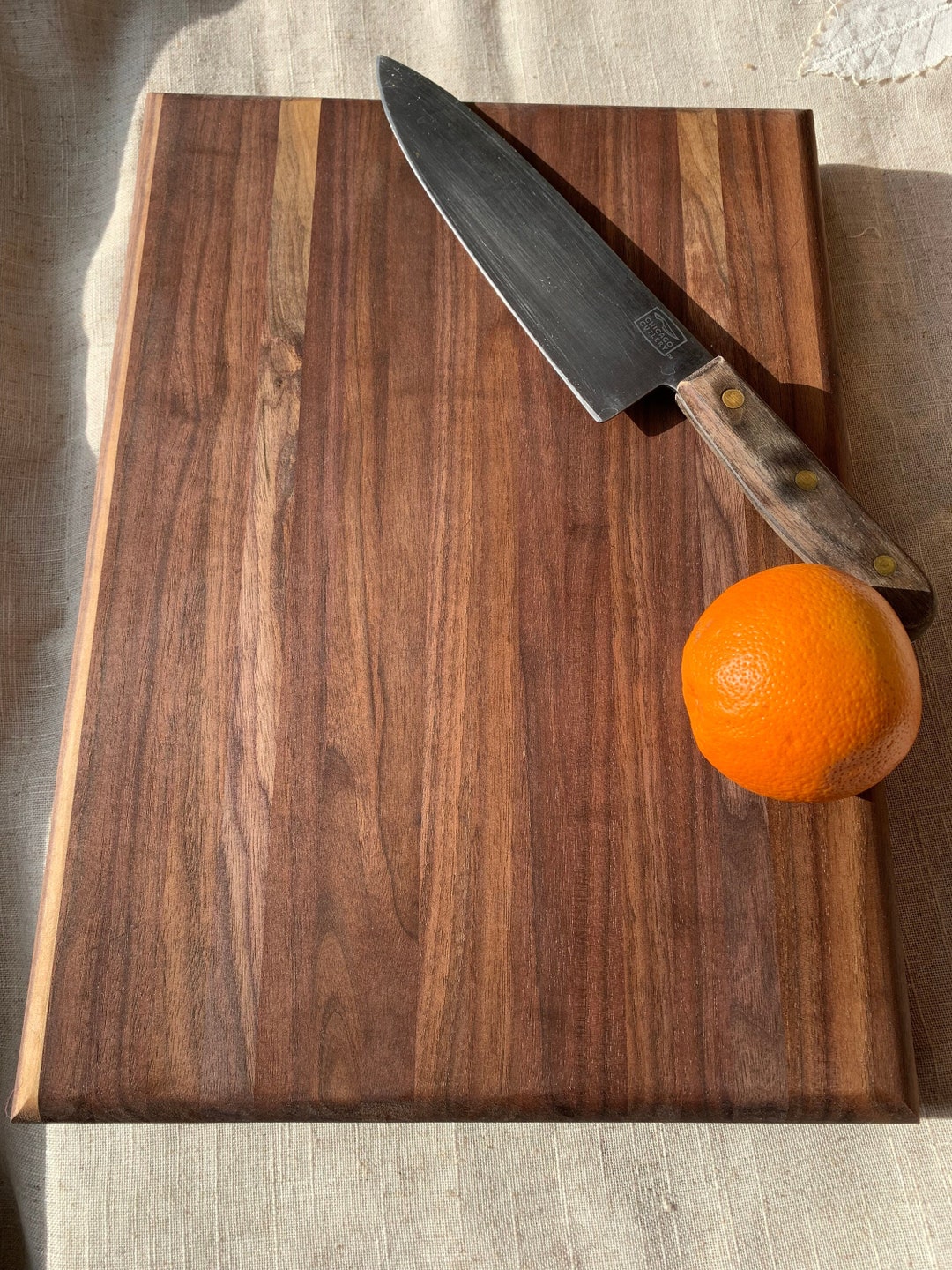 Black Walnut Edge Grain Cutting & Serving Board - Etsy