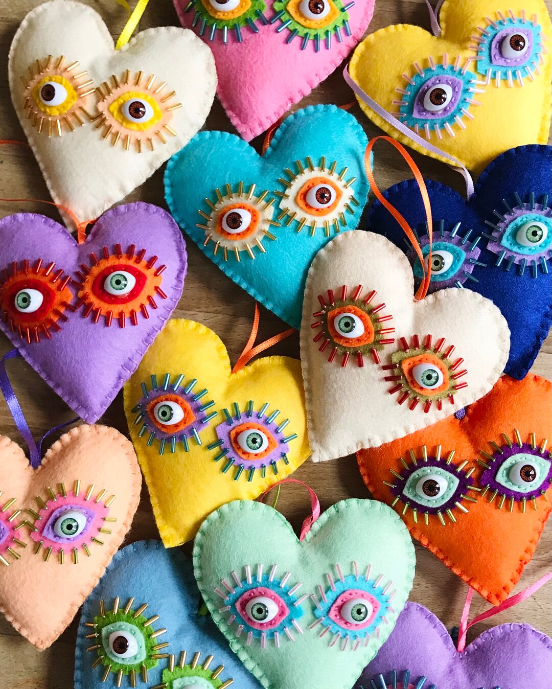 Heart Eyes Christmas Tree Decorations - Etsy