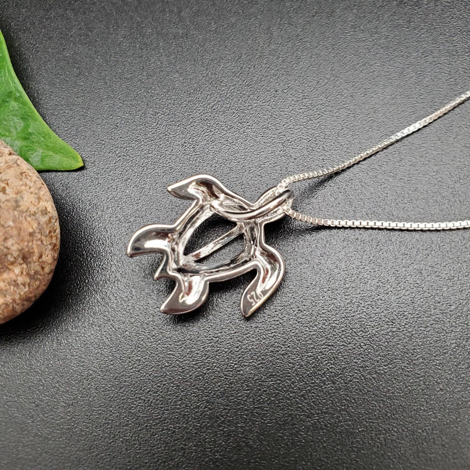 EMV #22 Dainty Abalone Inlay Sea Turtle Necklace Pendant With Silver ...