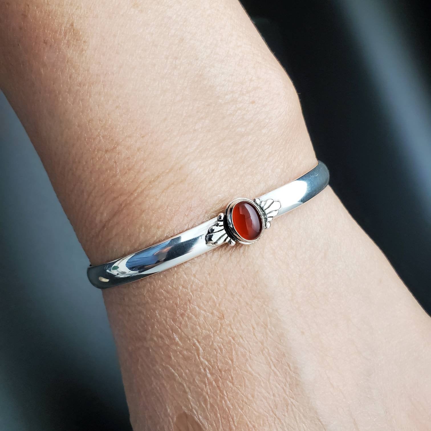 Dainty Carnelian Bangle Bracelet / Healing Carnelian Bracelet | Etsy