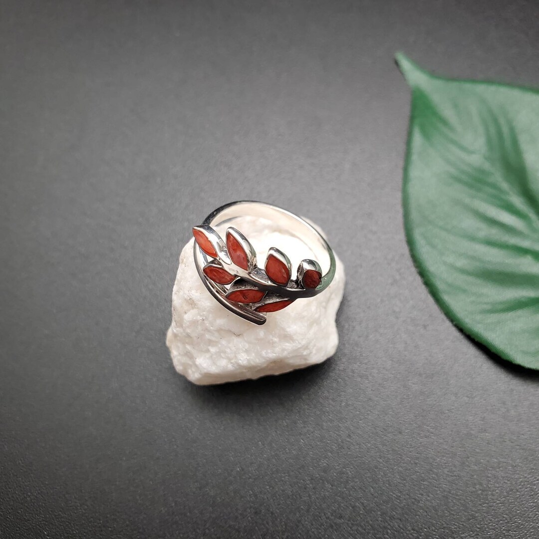 UH#111 Orange Spiny Oyster Inlay Leaf Ring | Adjustable Inlay Ring Size ...