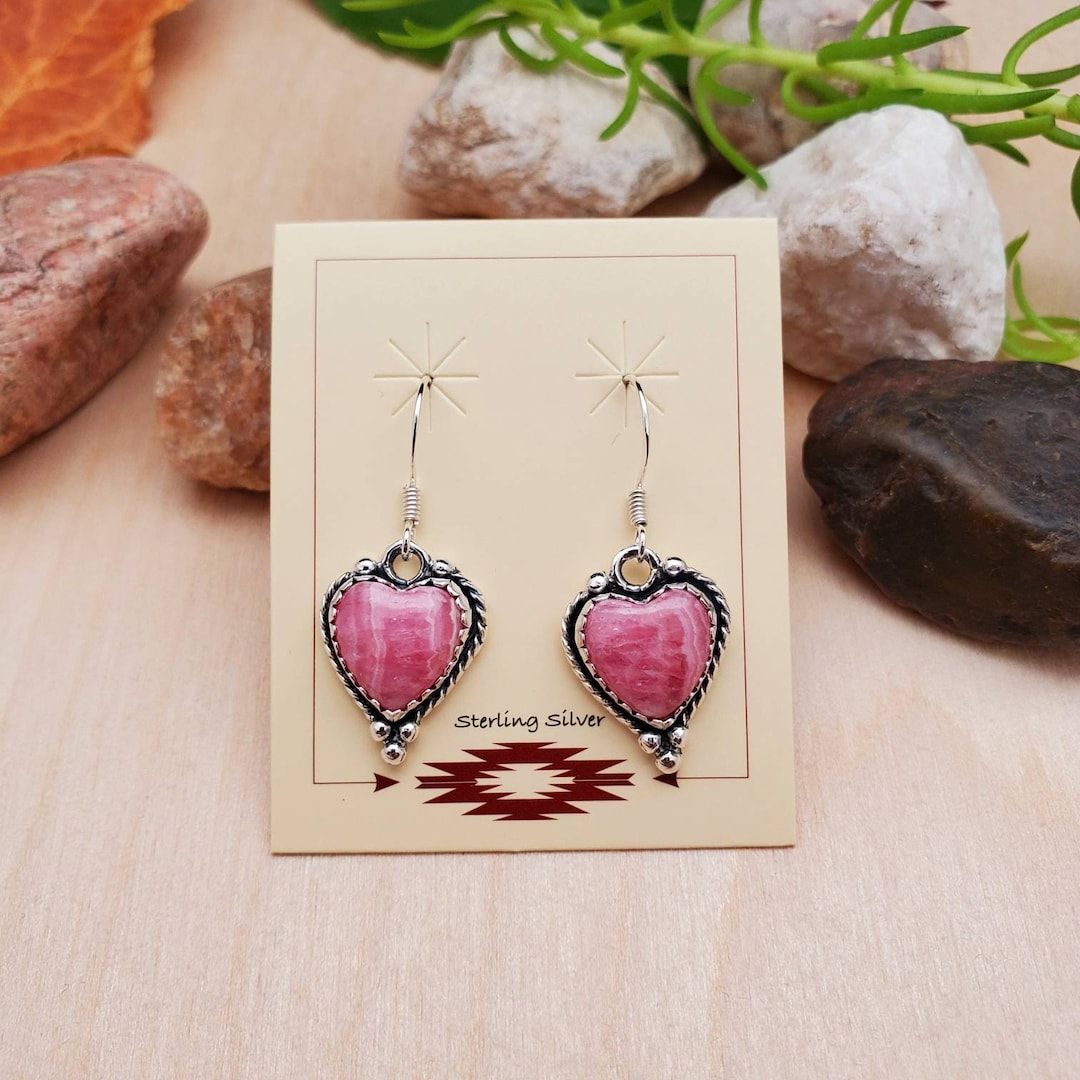 925ForHer Dainty Pink Heart Rhodochrosite Dangle Pendientes / - Etsy España