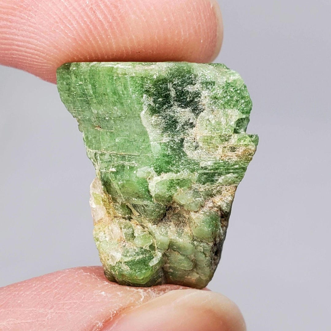 24ct Rare Chrome Diopside Crystal || Rich Chromium Deep Green Hue ...