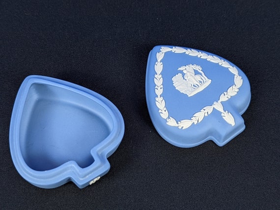 Vintage WEDGWOOD Jasperware Playing Cards Symbol Spad… - Gem