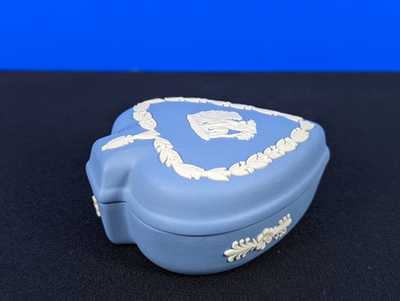 Vintage WEDGWOOD Jasperware Playing Cards Symbol Spad… - Gem