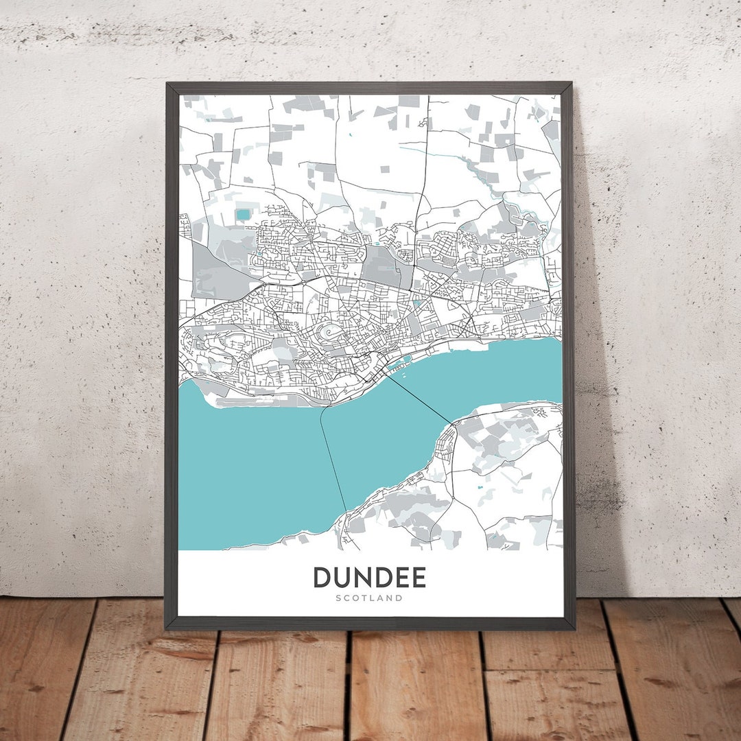Modern City Map of Dundee, Scotland: City Centre, Tay Rail Bridge ...