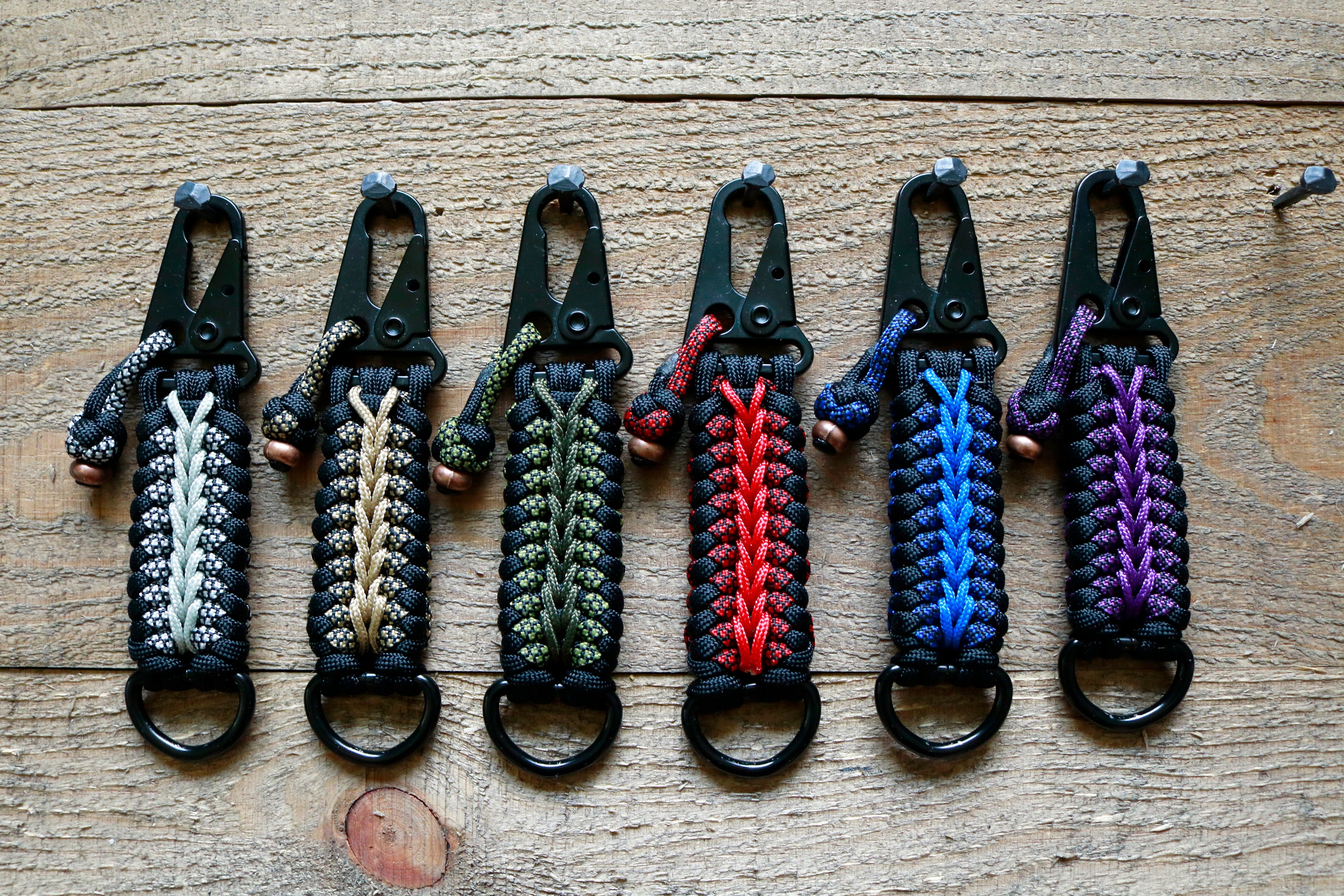 Hanging Keychain Tuxedo Weave Diamond Paracord W/ Hanging Knot & Bead ...