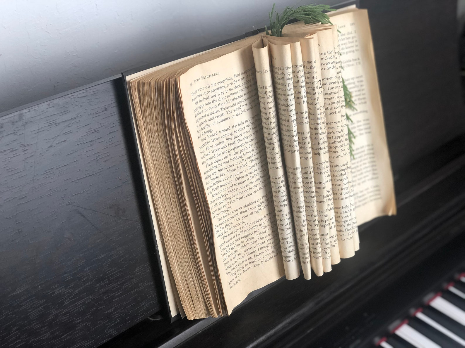 Distressed Vintage Recycled Folded Book Art Wall per Piece. Distressed ...