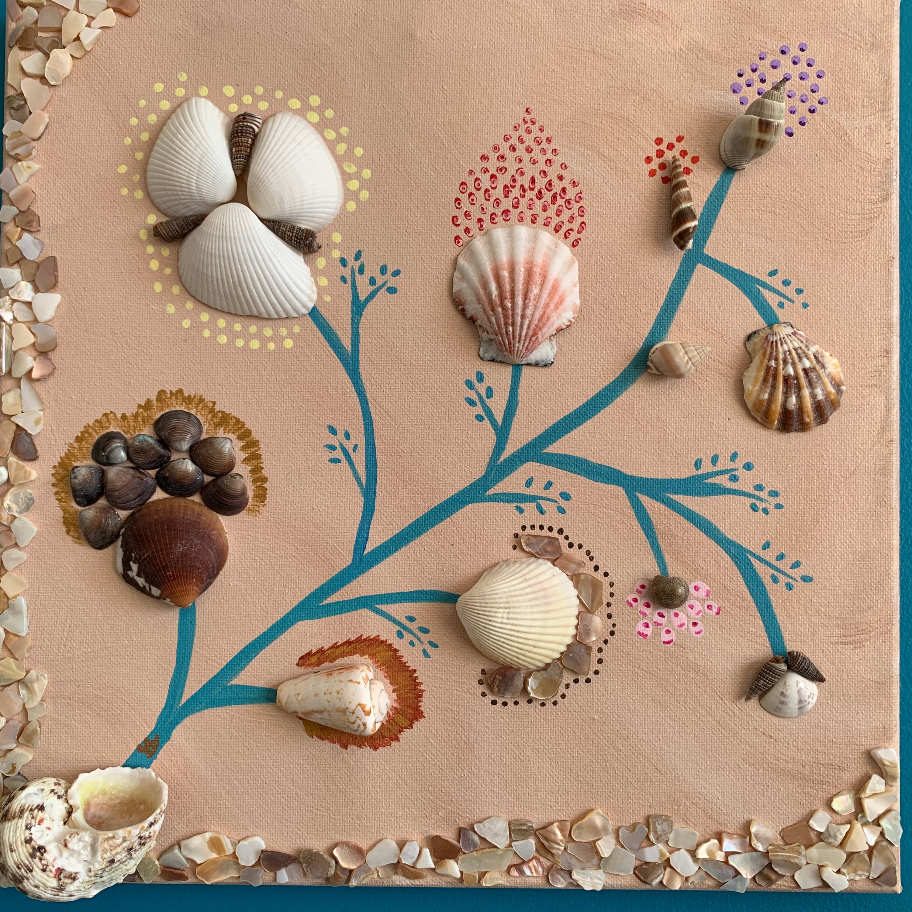 Shell Wall Decor- Flower Vase and Shell Flowers. Mother of Pearls on ...