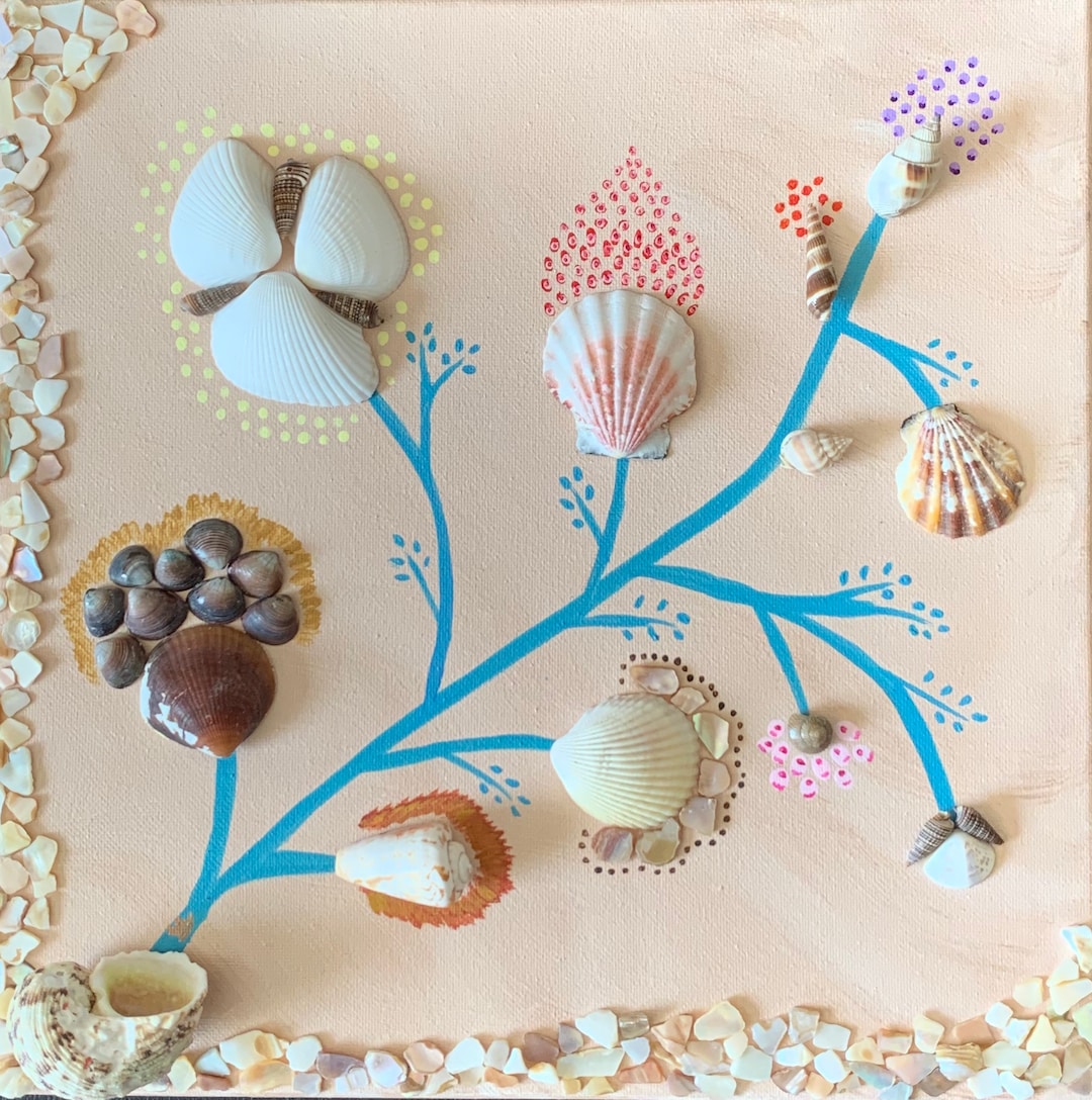 Shell Wall Decor- Flower Vase and Shell Flowers. Mother of Pearls on ...