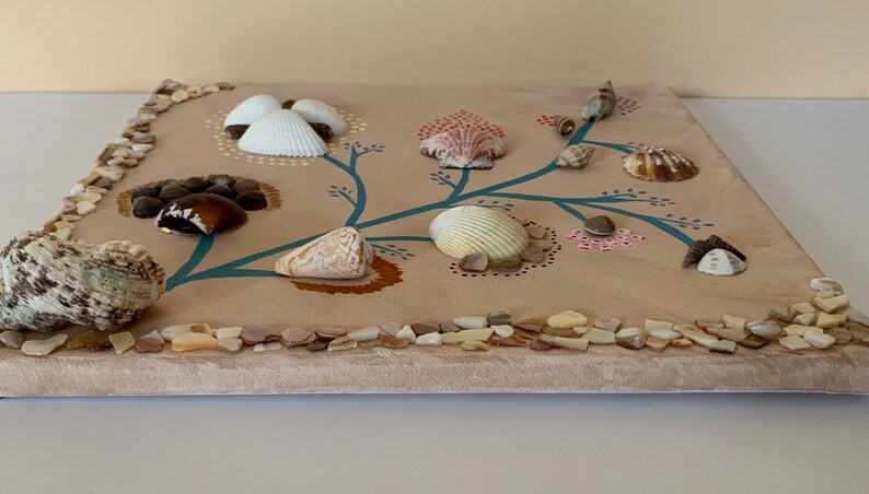 Shell Wall Decor- Flower Vase and Shell Flowers. Mother of Pearls on ...