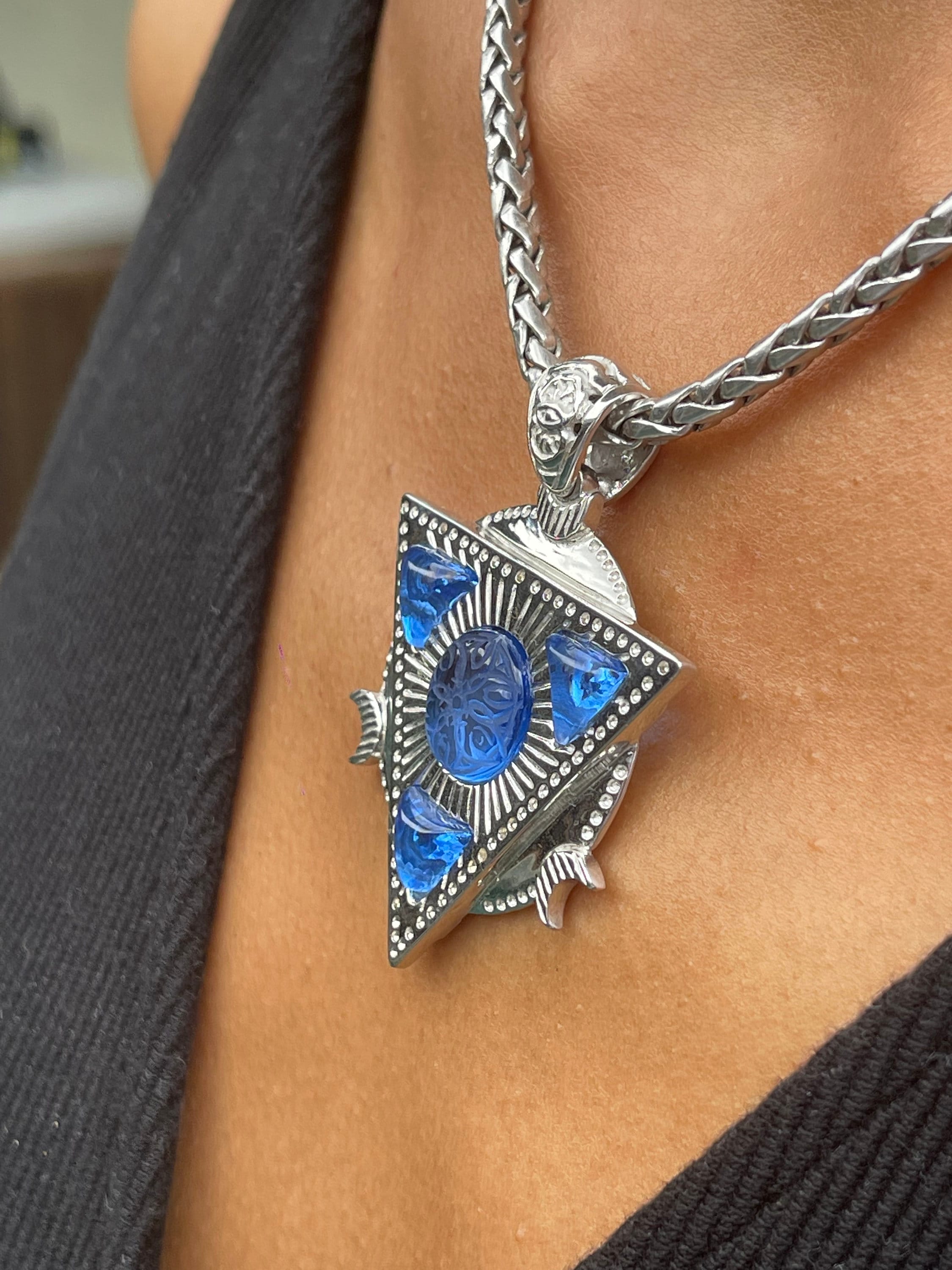 Soul Purpose Amulate Siberian Blue, Sterling Silver With 22k White Gold ...