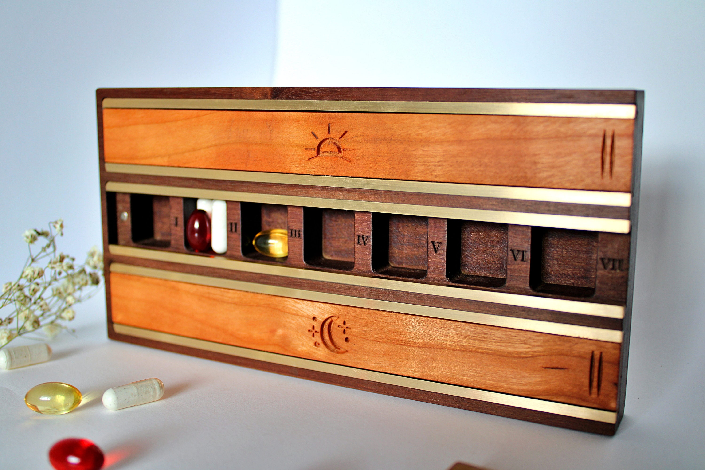 Daily Pillbox Daily Pill Box Large Pill Box Pillendose | Etsy