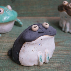Ceramic Frog Figurine, Ceramic Sculpture Art, Cute Frog Statue, Kawaii ...