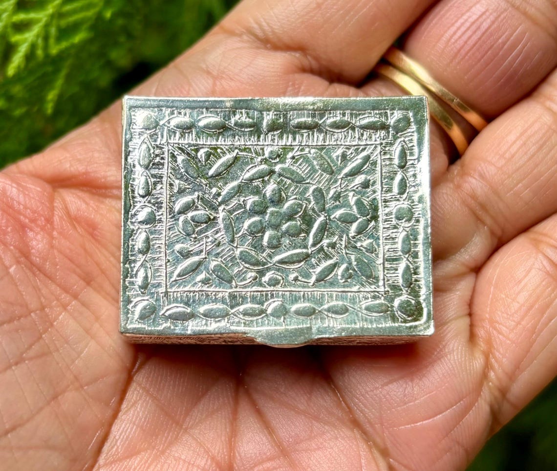 999 Silver Handmade Trinket Kajal Casket Jewelry Hinged Box, Surma ...