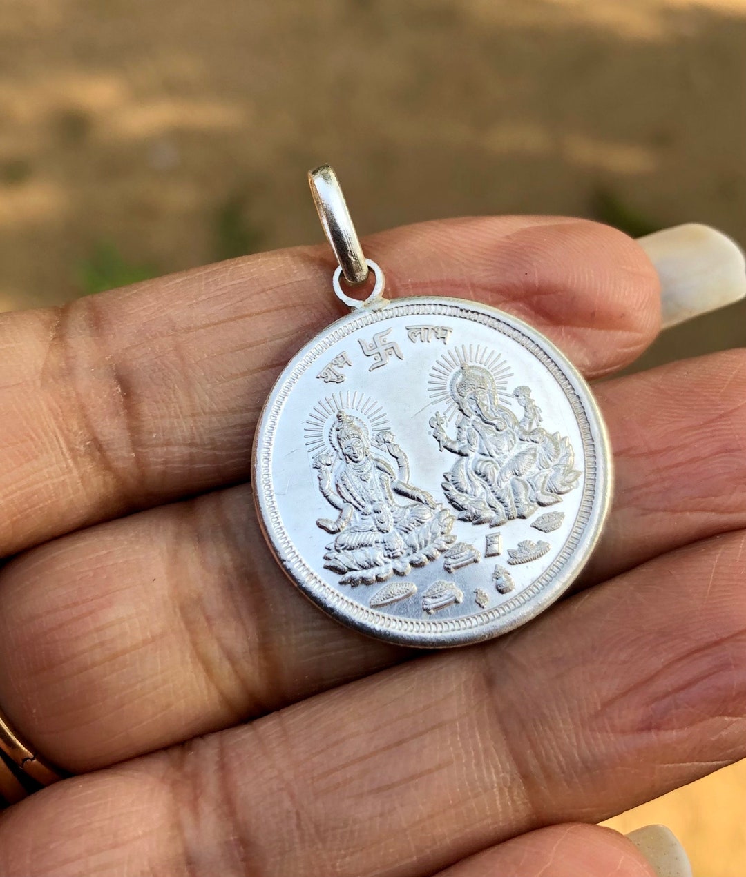 999 Pure Silver Hindu Religious Lakshmi Ganesh Coin Pendant 5.3 Gm 1 Pc ...