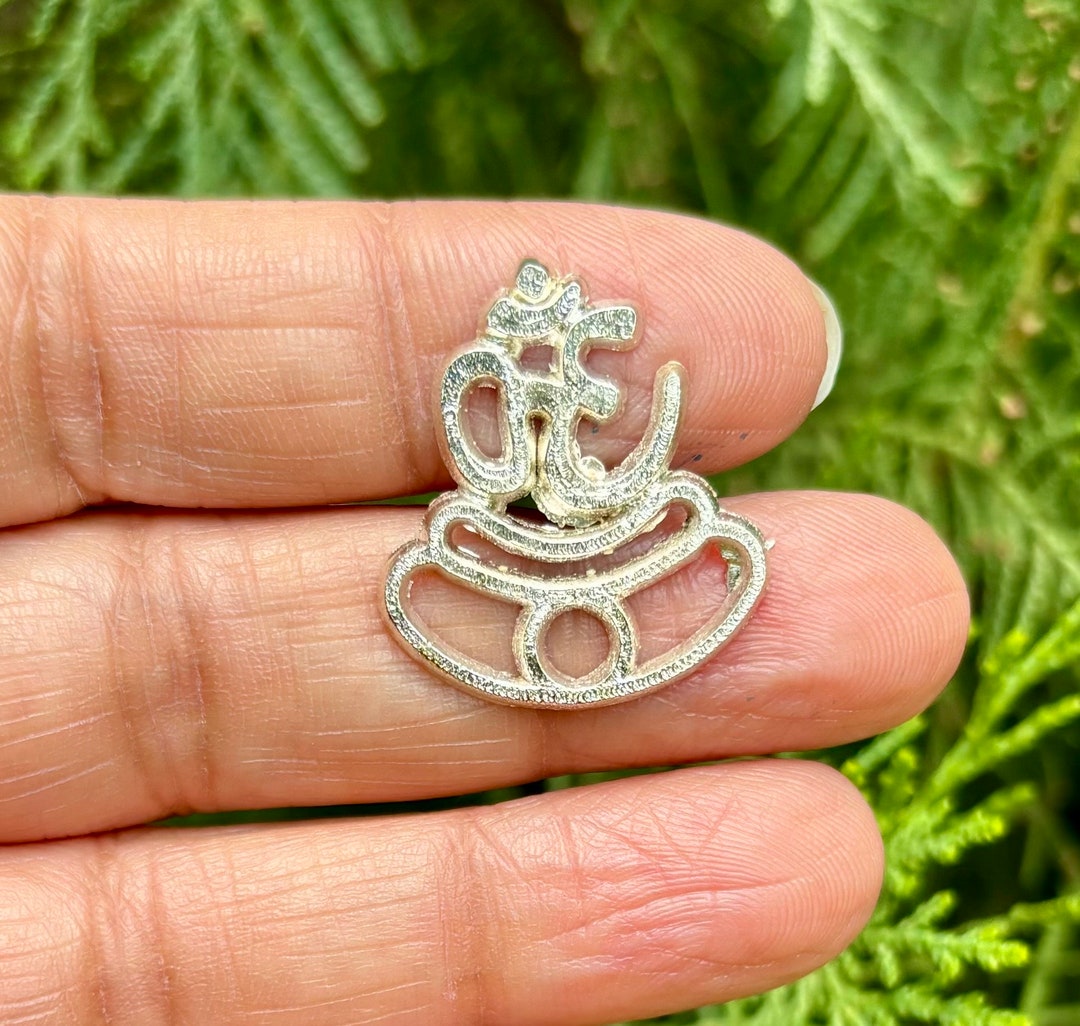 Chandan Tika Tilak Stamp Mould Mold for Forehead in Metal, Trishul, Om ...