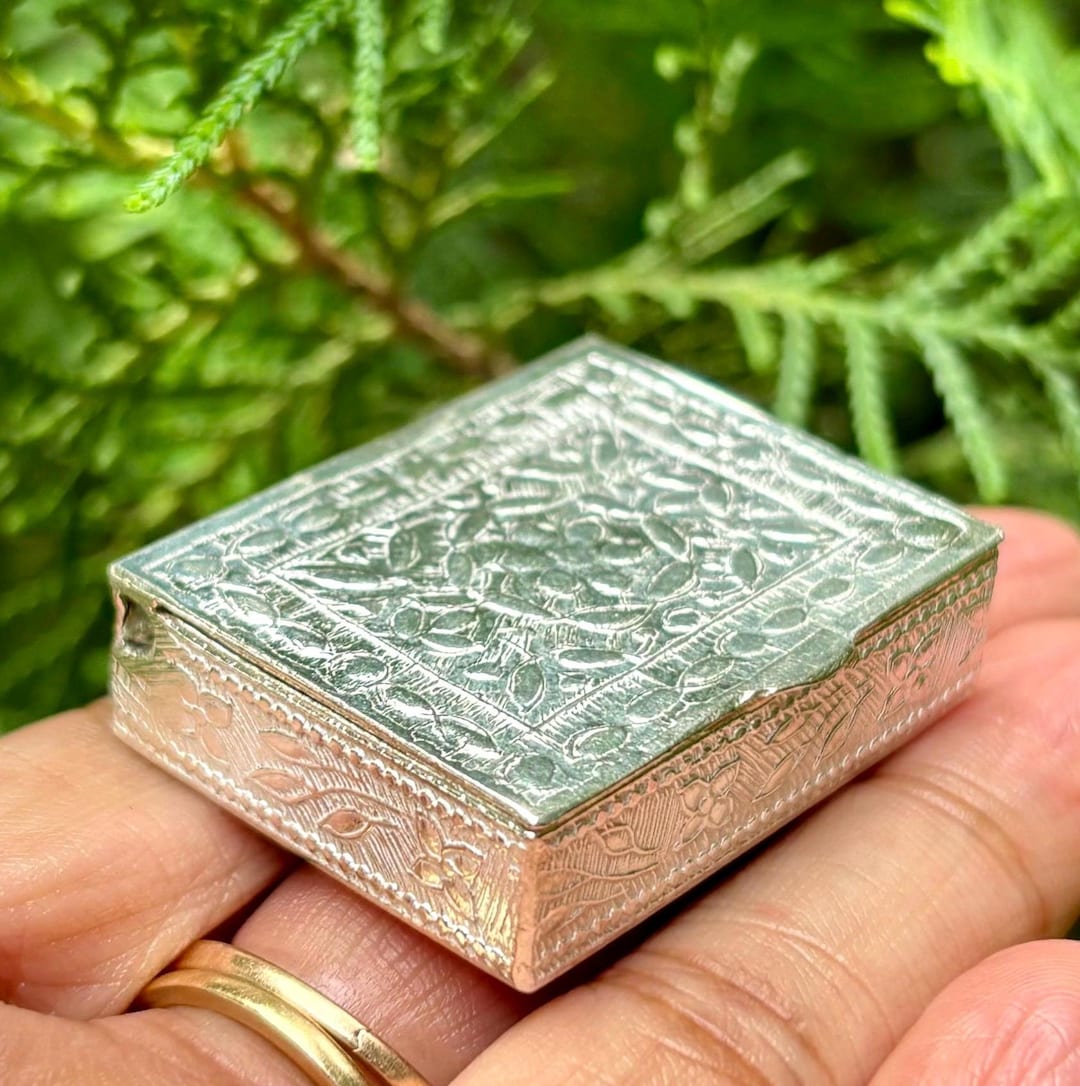 999 Silver Handmade Trinket Kajal Casket Jewelry Hinged Box, Surma ...