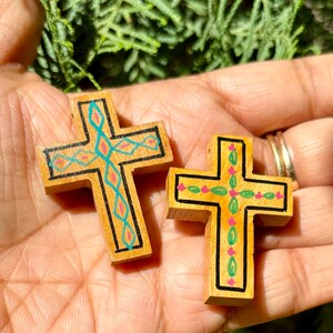 2 Pc Wood CROSS Pendant, Jesus Christ, Wooden Locket Handmade, 4 Cm ...