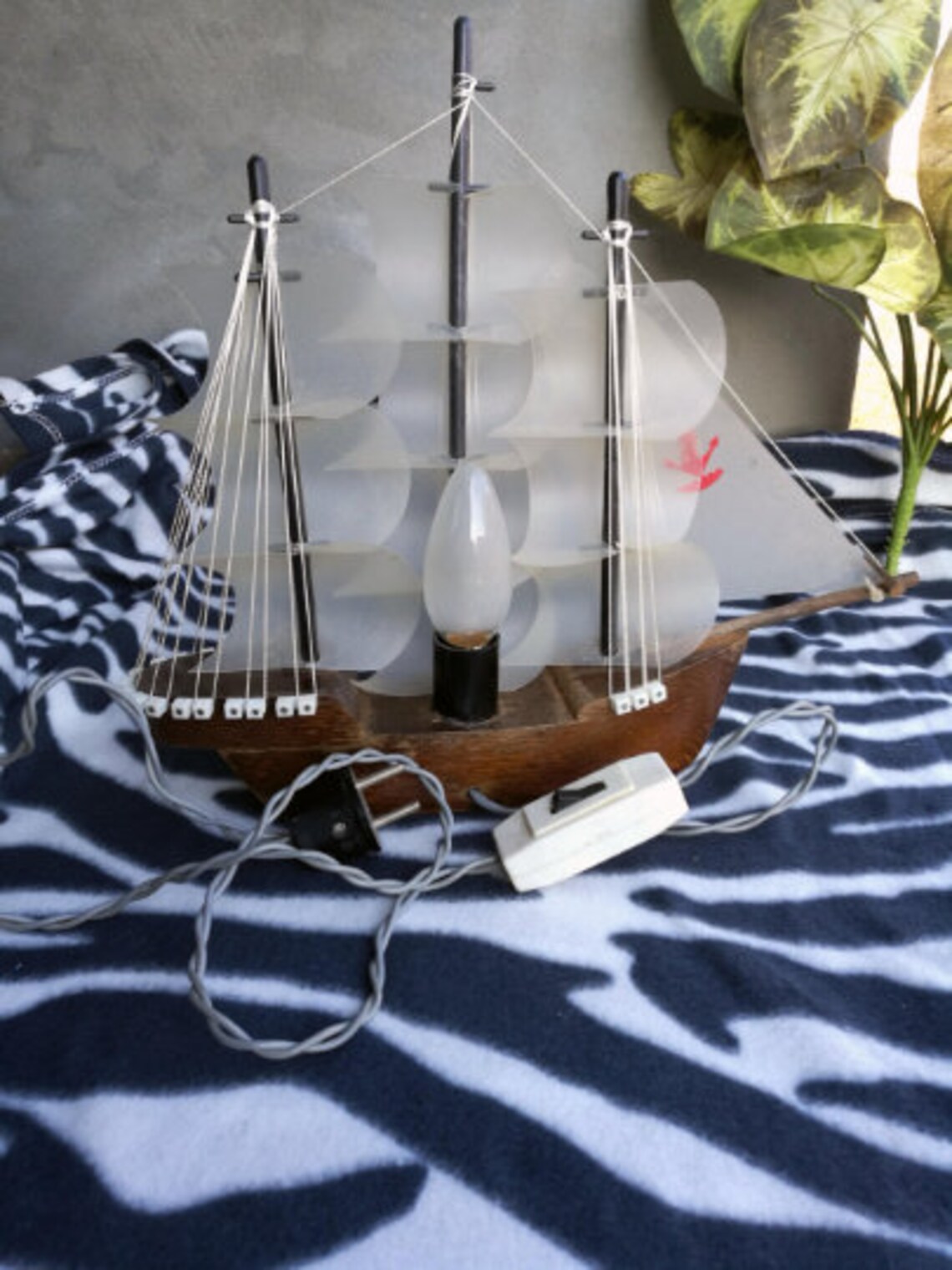 Wooden Ship Lamp Vintage Wooden Sailing Ship Navy Ship Boat - Etsy