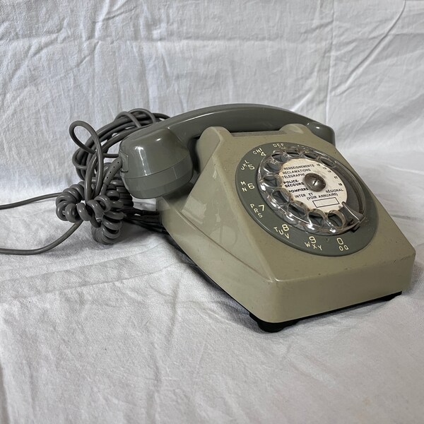 Vintage Telephone - Etsy
