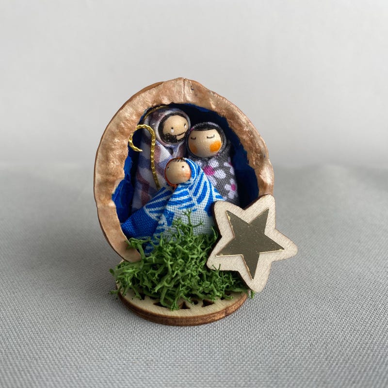 Nativity Buttons - Etsy UK