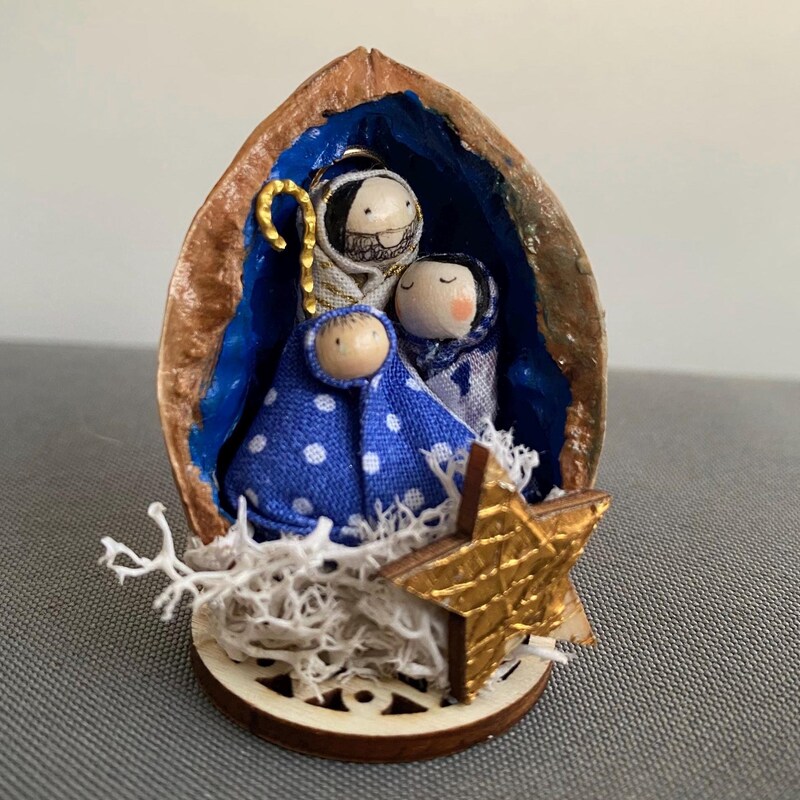 Nativity Buttons - Etsy UK