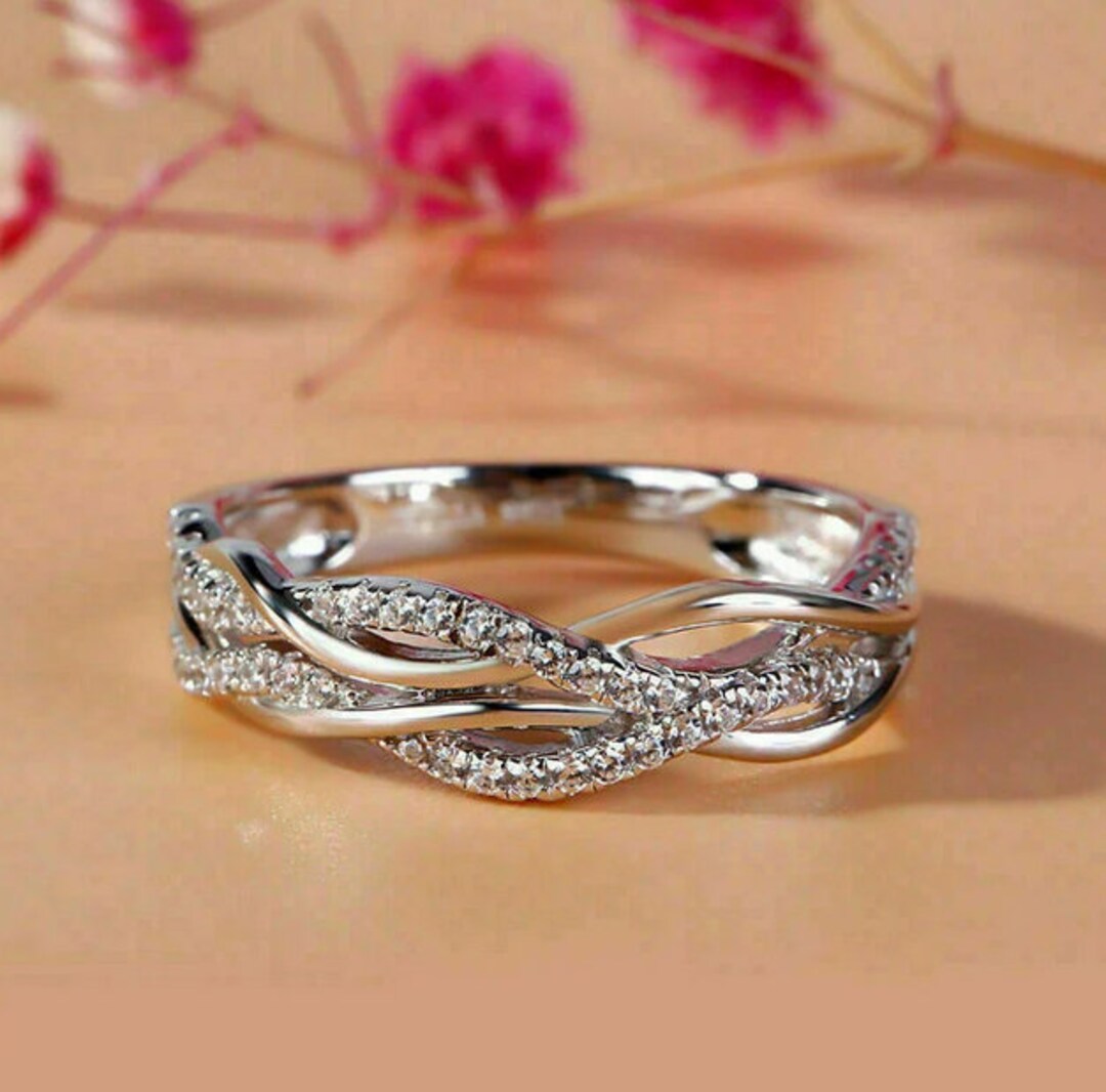 Intertwined Wedding Band, Twisted Diamond Engagement Ring , Round Cut ...