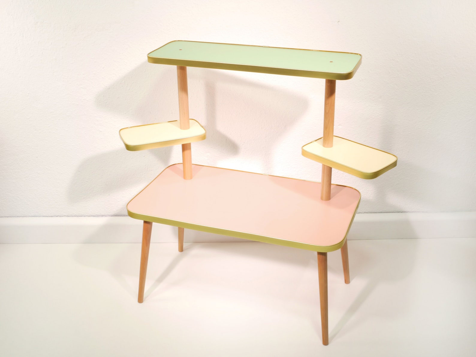 Flower Stand / Flower Bench Miss Sugar Kiss – Design 60s - Etsy