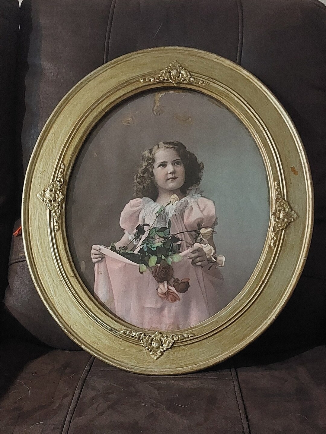 Antique Oval Frame With Little Girl Portrait (22x19) - Etsy