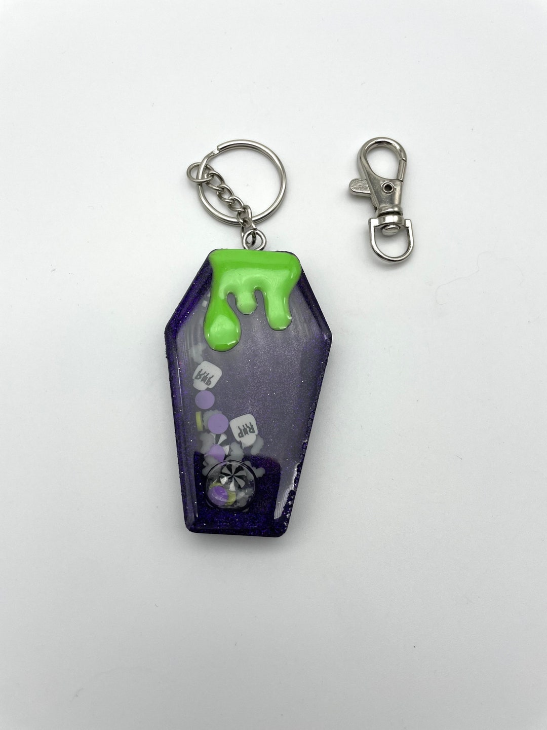 Glitter Coffin Shaker Keychain: Spooky Goth Halloween Charm - Etsy