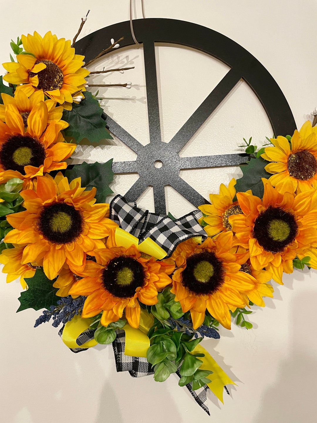 Sunflower Wagon Wheel Wreath - Etsy