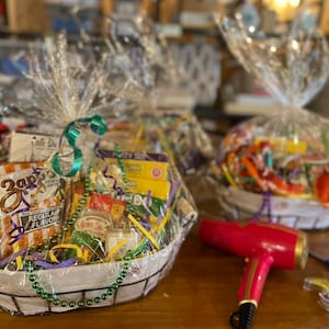 New Orleans Gift Basket: Louisiana Themed NOLA Care Package - Etsy