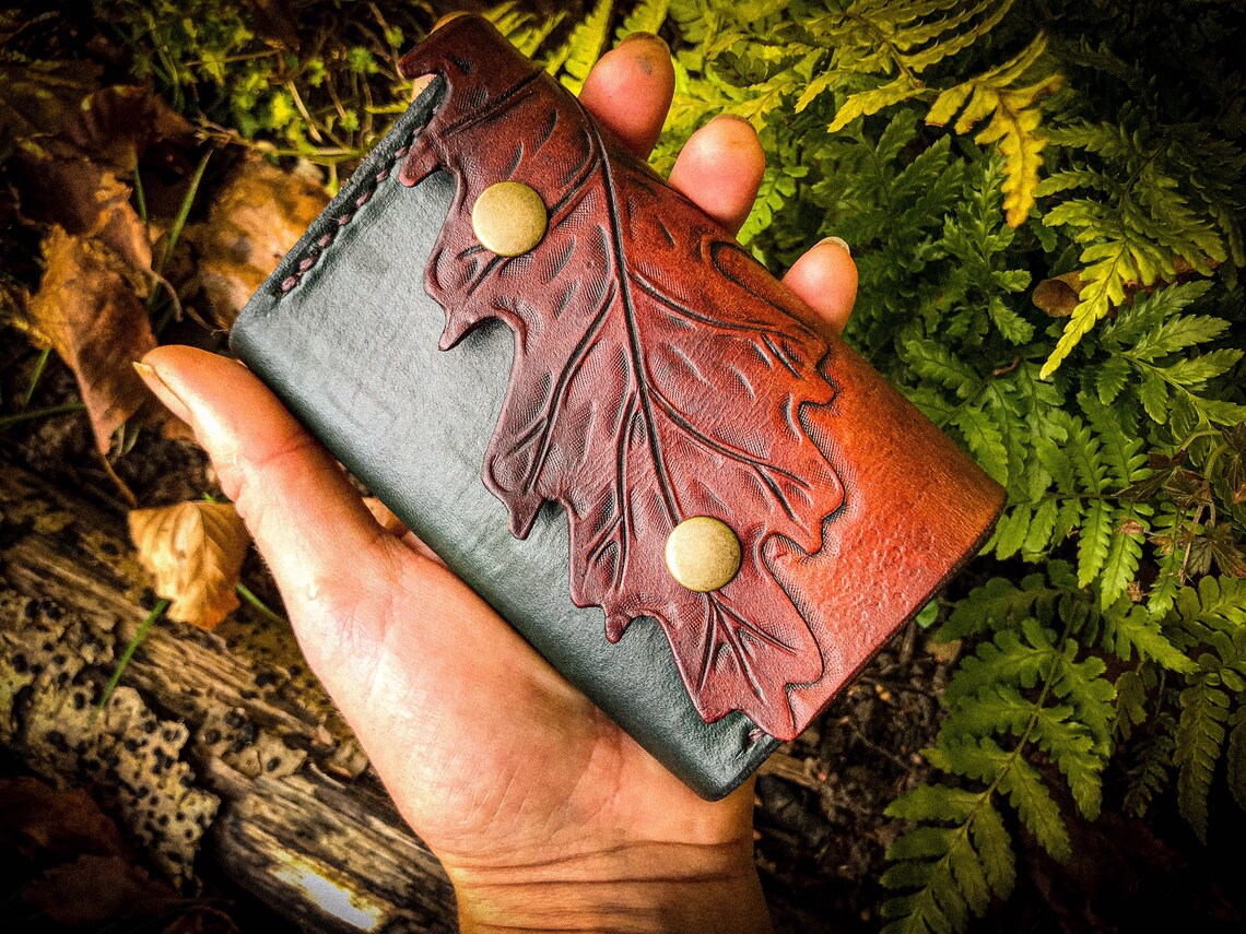 Custom Leather Leaf Purse Wallet Bespoke Handmade Carved Tooled Purse ...
