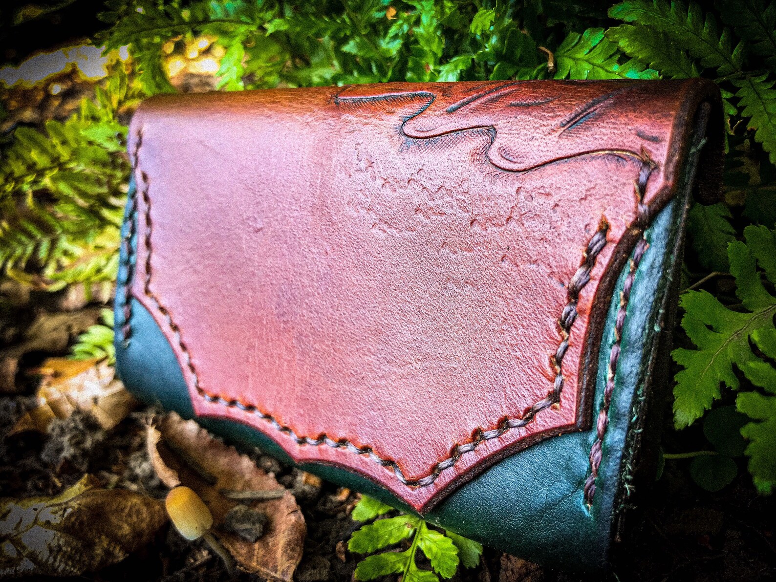 Custom Leather Leaf Purse Wallet Bespoke Handmade Carved Tooled Purse ...