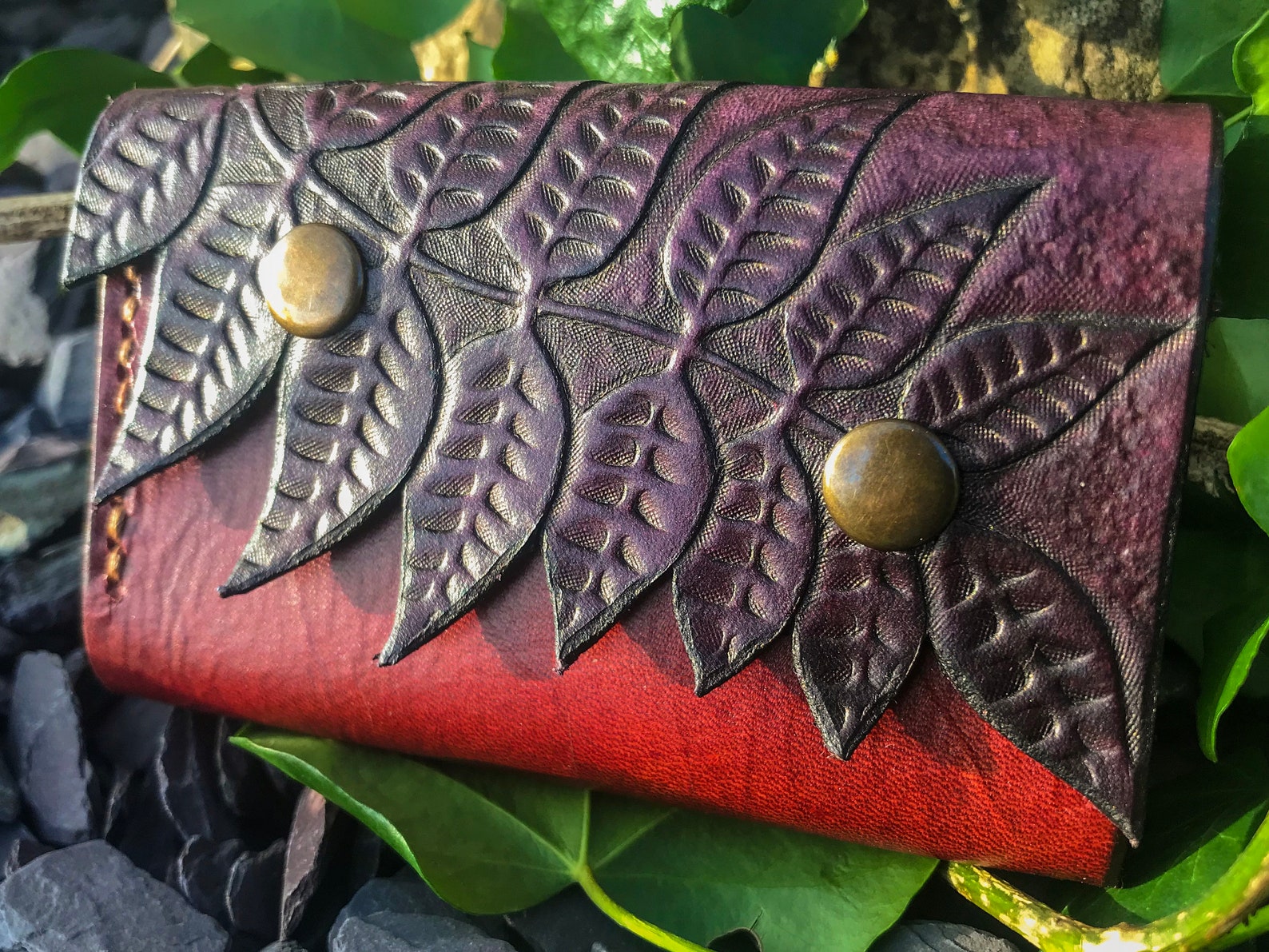 Custom Leather Leaf Purse Wallet Bespoke Handmade Carved Tooled Purse ...