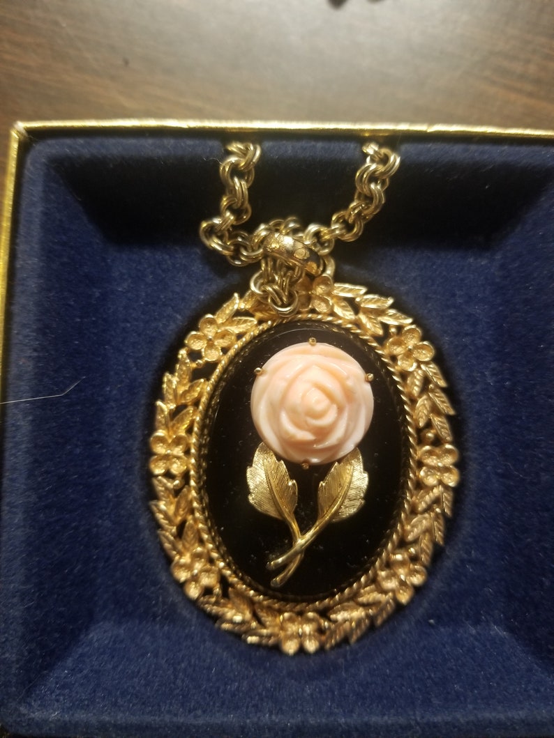 Vintage Avon Necklace - Etsy