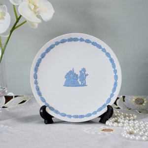 Vintage Wedgwood Jasperwear Blue on White Decorative Plate 16.5cm ...