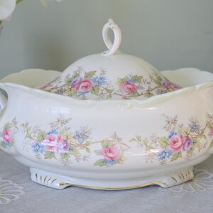Royal Albert Colleen Vegetable or Soup Tureen With Lid Bone China 2nd ...
