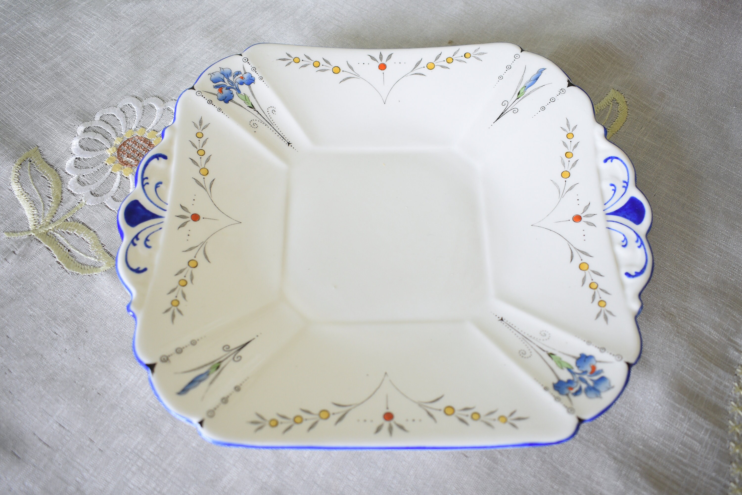 Rare Vintage Shelley Queen Anne Blue Irish Art Deco, Hand Painted Cake ...