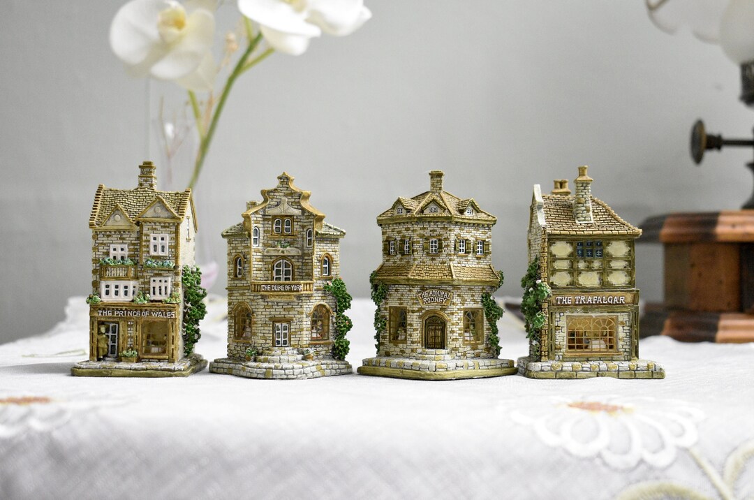 Set of Vintage Leonardo Collection Miniature England Hight Street ...