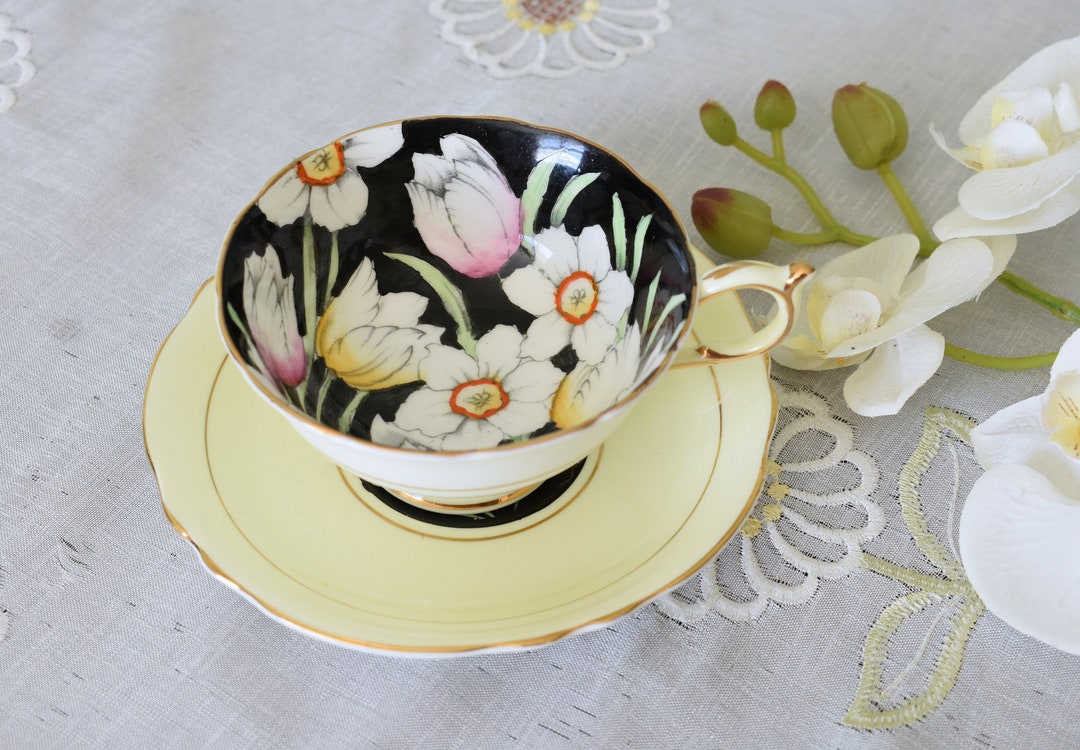 Vintage Paragon Double Warrant Hand Painted Narcissus Floral, Black and ...