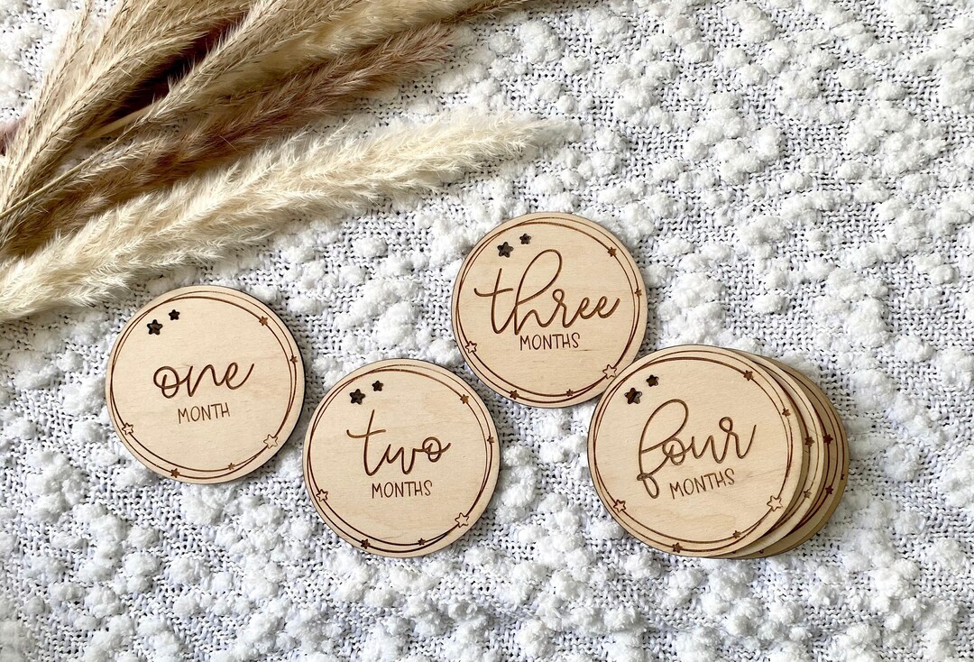 Wooden Monthly Milestone Discs | Baby Monthly Milestone Signs | Monthly ...