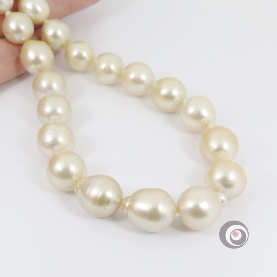 Genuine South Sea Pearl Strand / Necklace, Massive 13 - 15.4mm Seawater ...