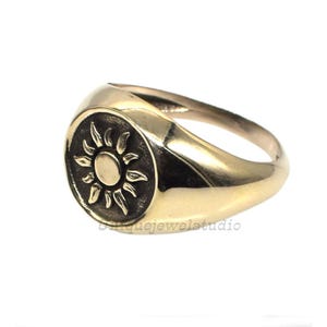 Shining Sun Embossed Ring Gold Sun Round Signet Ring Brass Ring ...