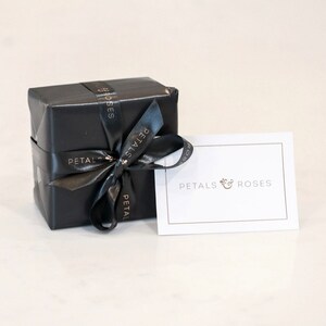 Luxury White Forever Rose Cube Gift Timeless Preserved Infinity 1 Year ...