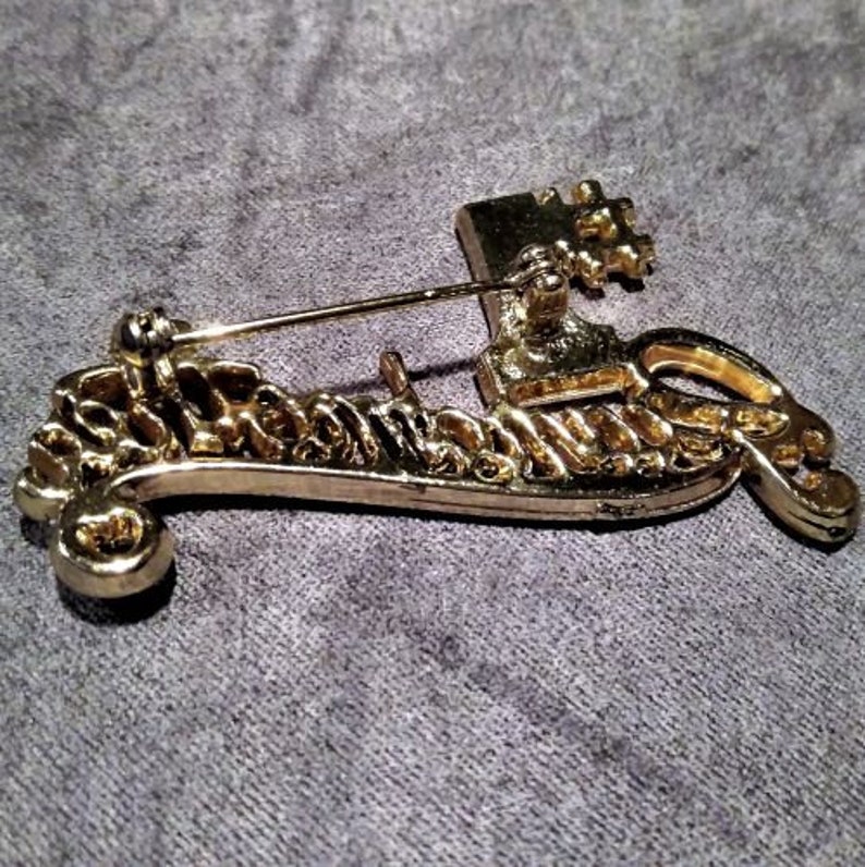 Vintage Retro Gold Tone 1 Grandmother Brooch - Etsy Vintage Retro Gold Tone 1 Grandmother Brooch - Etsy