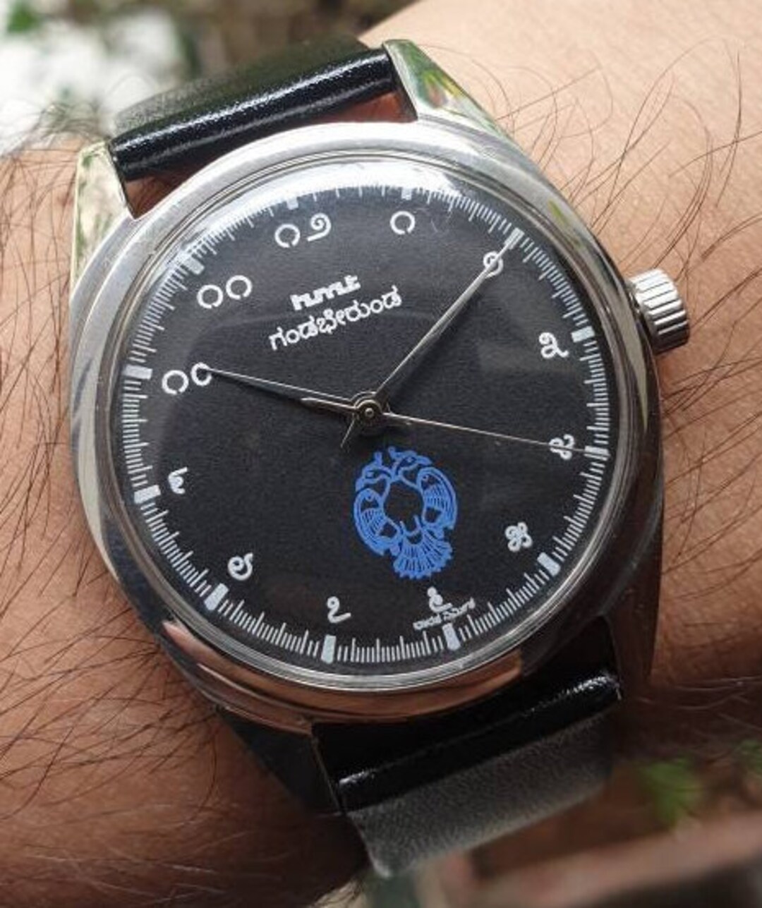 HMT Gandaberunda Kannada Numerals Black Dial 17 Jewels Hand Winding ...
