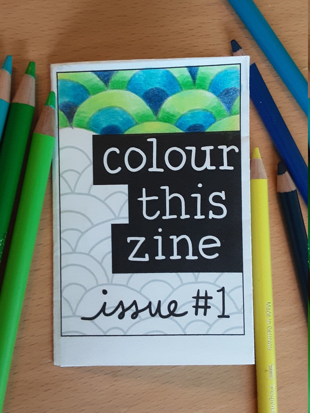 Colour This Zine - A Mini-zine to Print, Fold and Colour! - Etsy